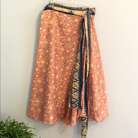 Kariza | Skirts | Disney Epcot Skirt One Size Wrap Skirt Reversible ...